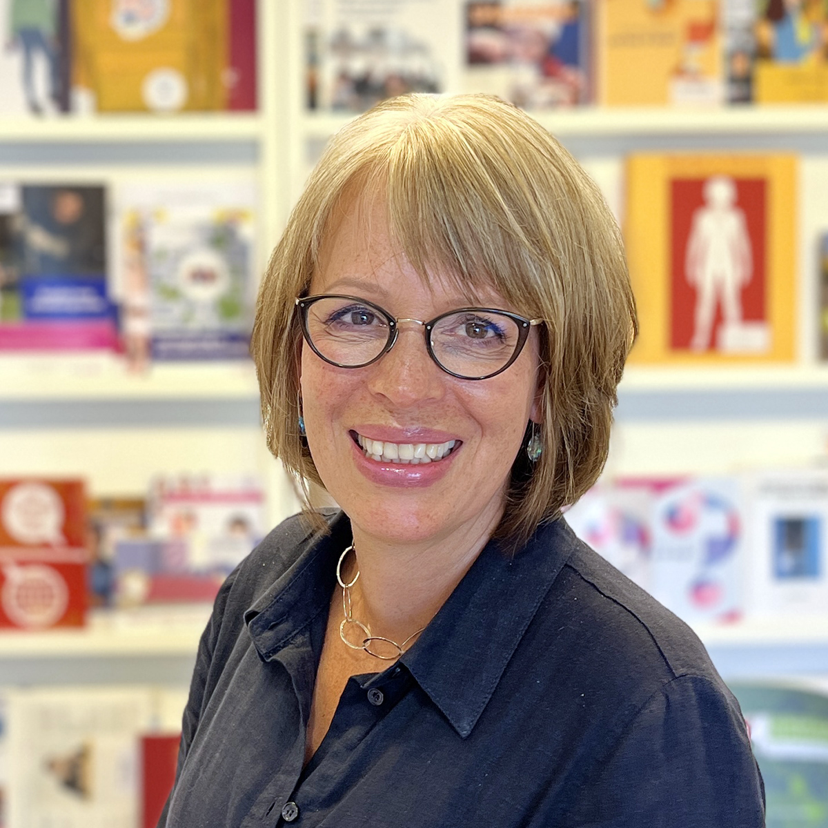 Vicky van Hoof - Pharos